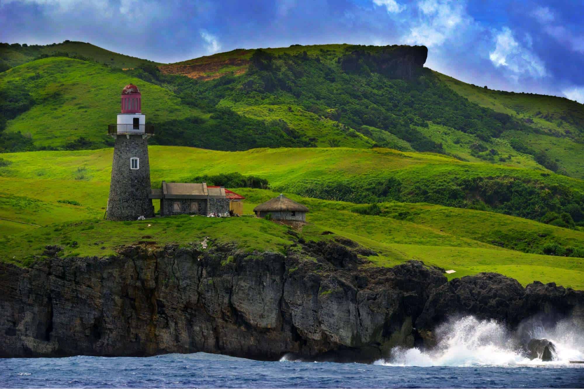 Explore the Top 10 Solo Travel Destinations in the Philippines [2025]