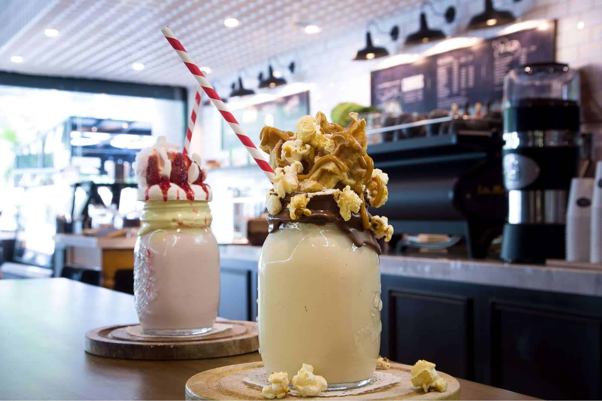 Pet-Friendly Cafes and Restaurants in the Philippines [2025]